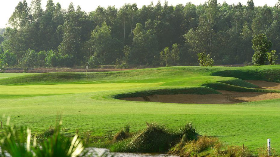 ROYAL LONG AN GOLF & VILLAS: A UNIQUE EXPERIENCE WITH IMPRESSIVE GREENS ...